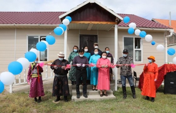 Цэцэрлэг суманд “Ахмадын өргөө” ний байр ашиглалтад орлоо